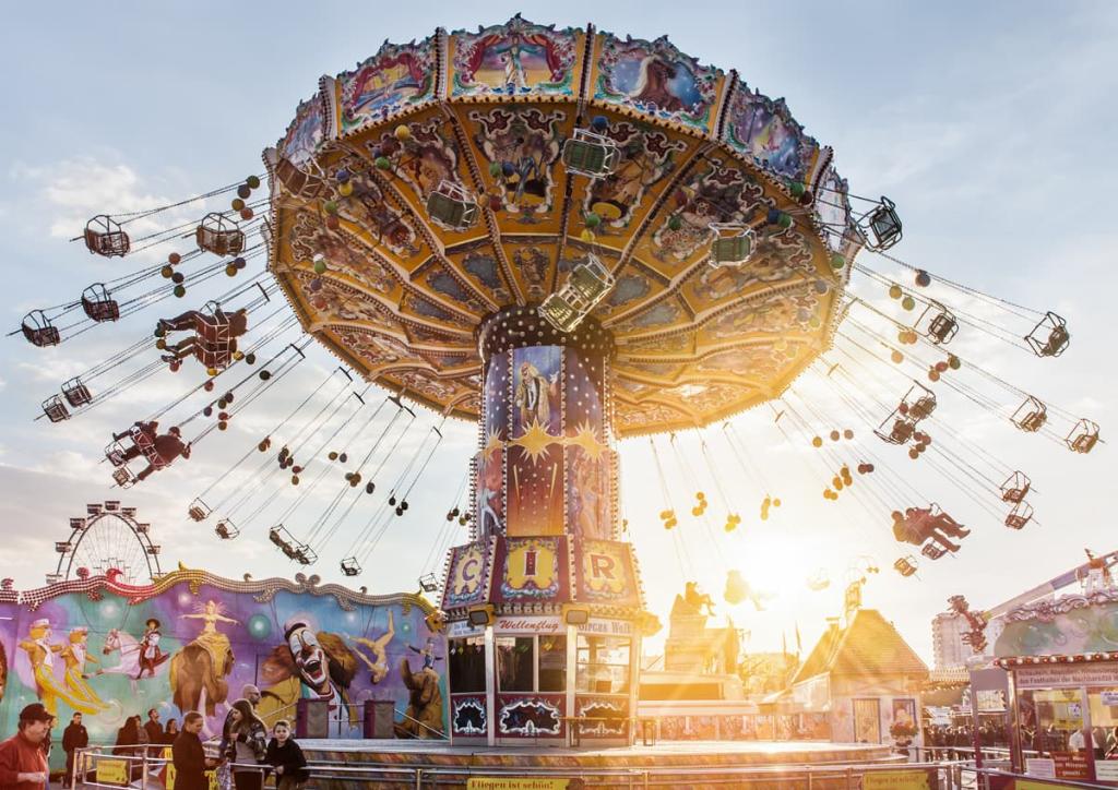 Cannstatter Wasen: Infos, Outfits & Tipps