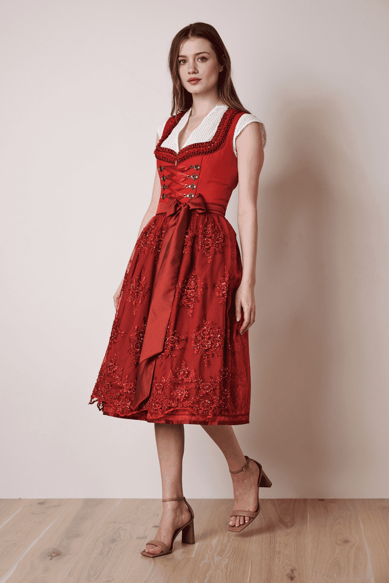 Rote Dirndl im Krüger Dirndl Online Shop