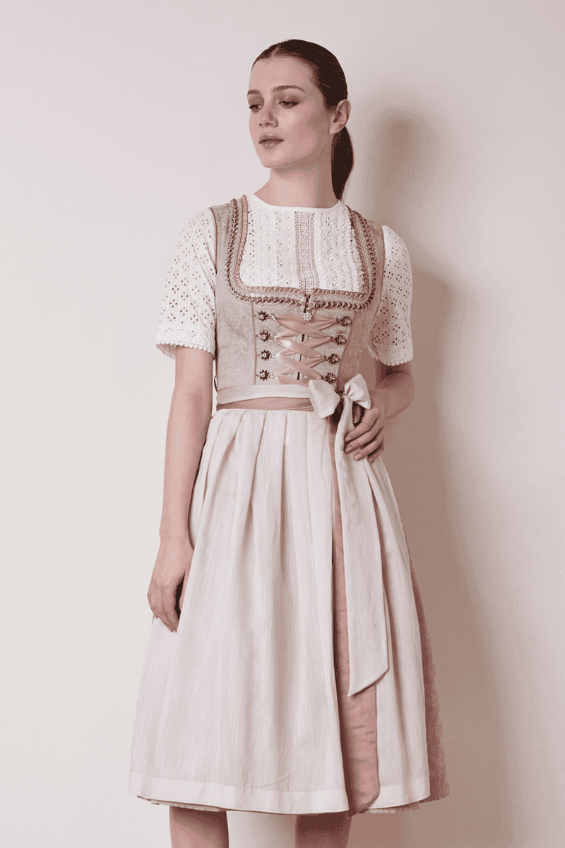 Hinreissende Midi Dirndl entdecken! ♥