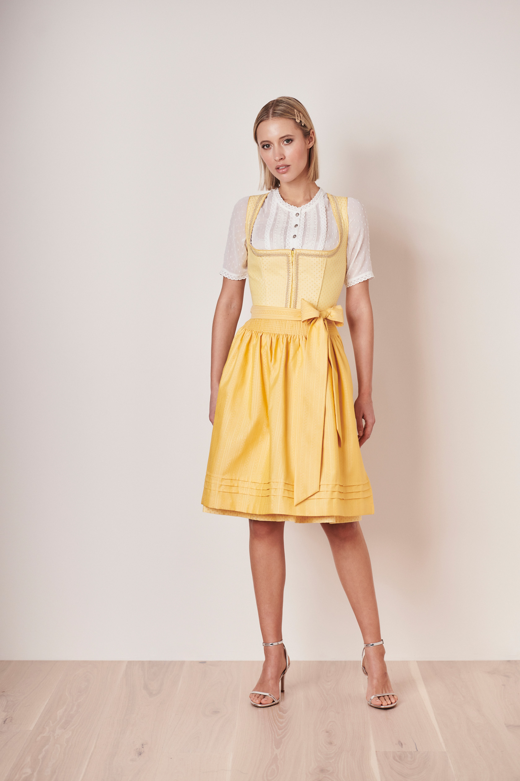 Dirndl Vivienne (60cm) in yellow in Julia Trentini Online Shop