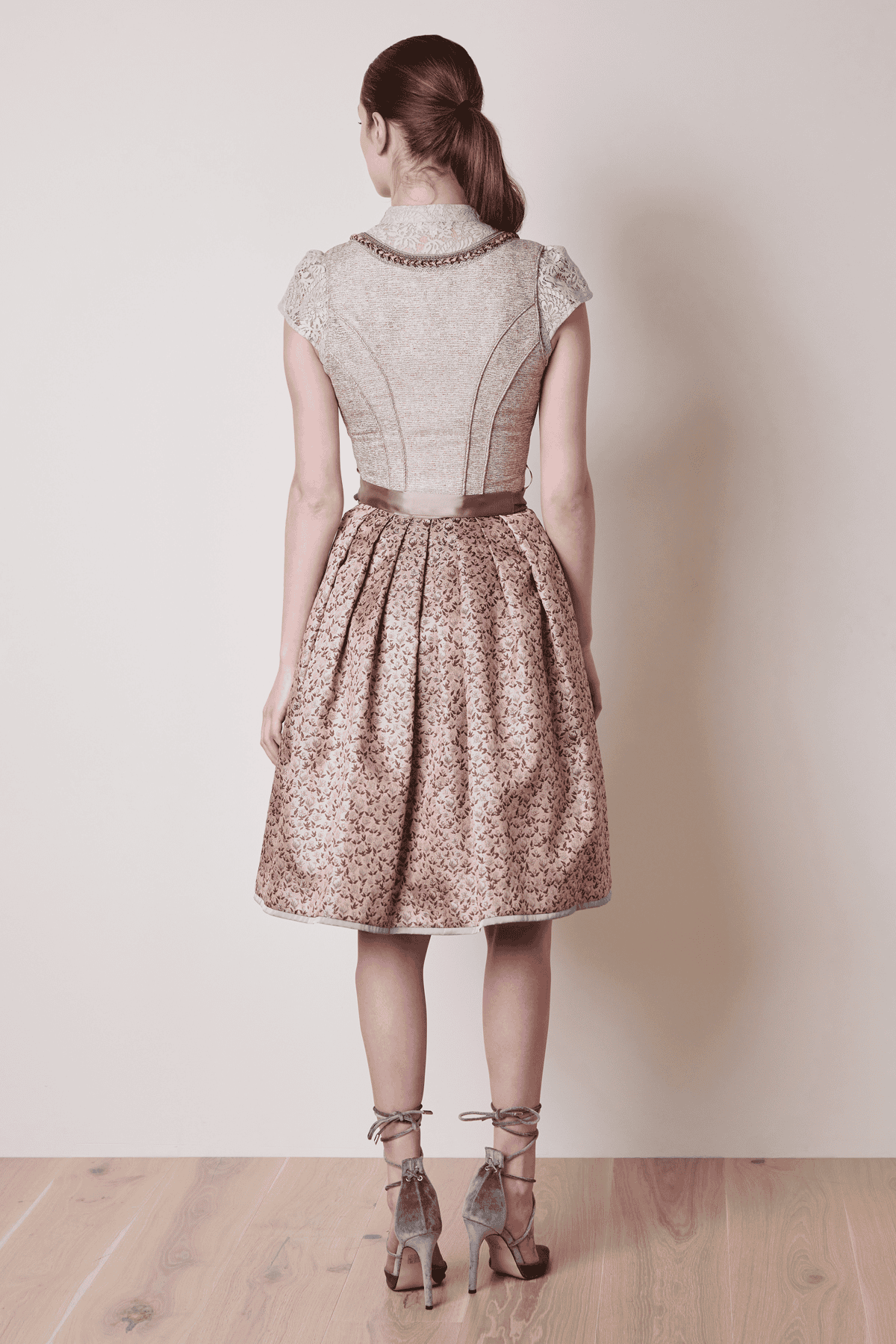 Dirndl Varija (60cm) in rosa im Krüger Dirndl Online Shop